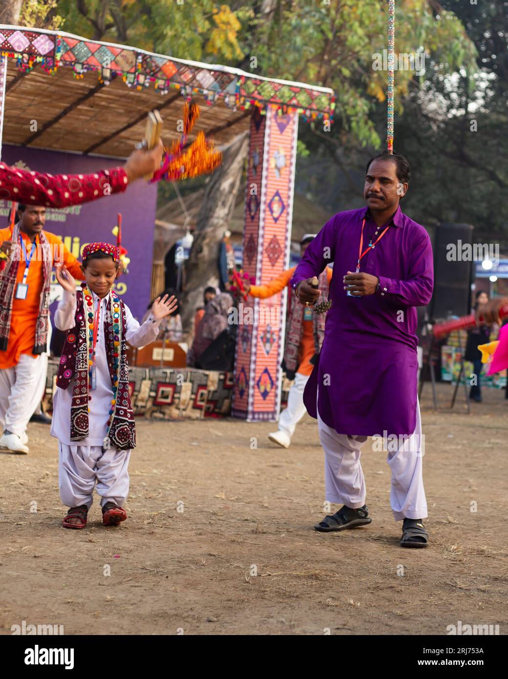 The Sindhi folk dancers participating at Lok mela Stock Photo - Alamy