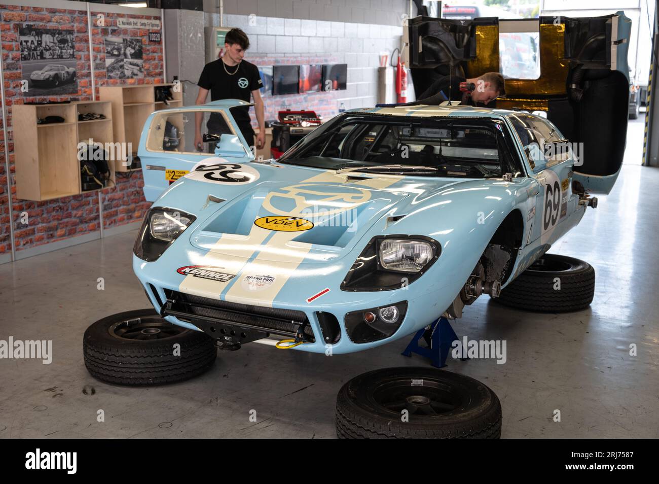 Original ford gt40 hi-res stock photography and images - Alamy