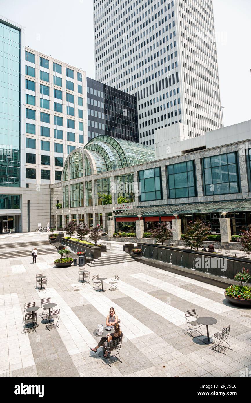 Wells fargo plaza hi-res stock photography and images - Alamy