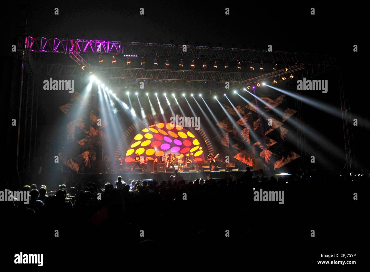Cricket world cup concert hi-res stock photography and images - Alamy