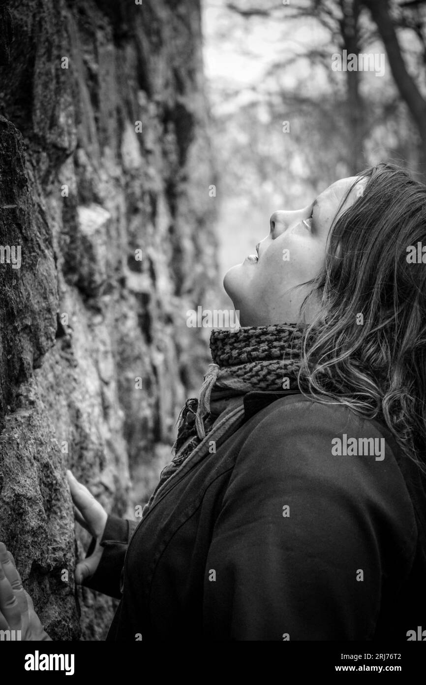 Woman hand hair standing Black and White Stock Photos & Images - Alamy