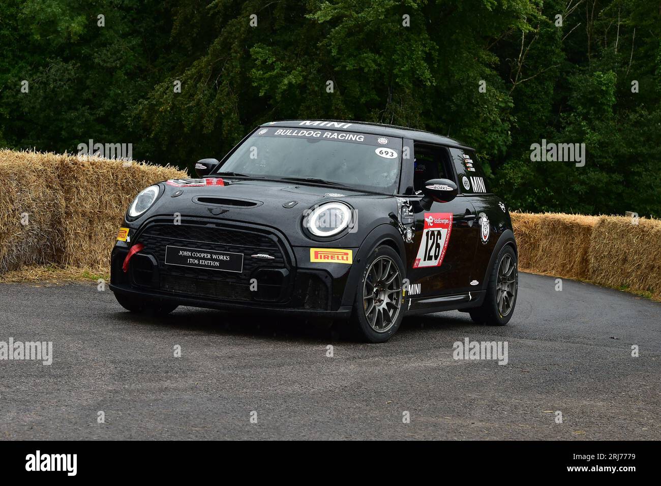 Chris Fryer, Charlie Cooper, MINI JCW 1 to 6 Edition, First Glance, an ...