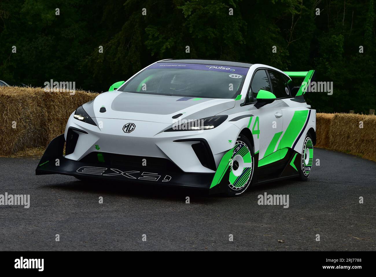 MG MG4 Rally Concept, First Glance, an opportunity to see new models ...