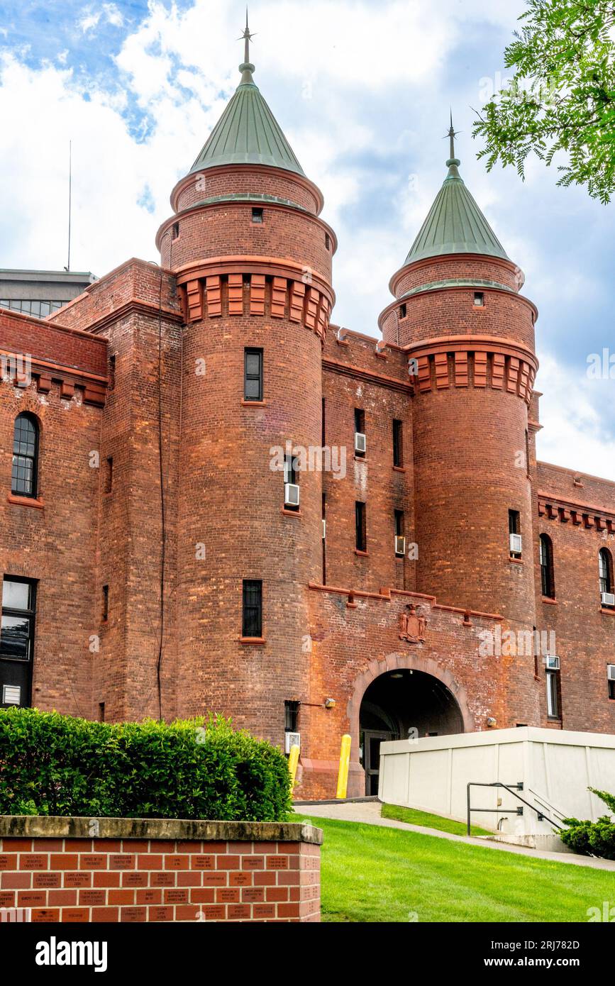 Old guard guard building and armory hi-res stock photography and images ...