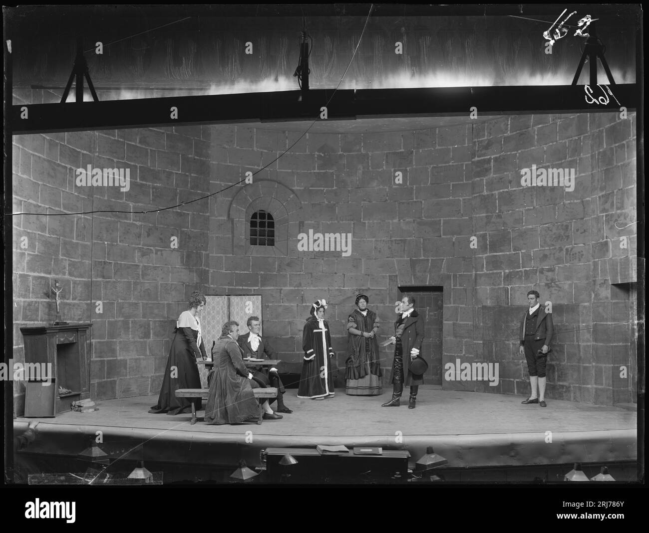 Fru de Lavalette, Dramatiska teatern 1904. Föreställningsbild 1904 by ...