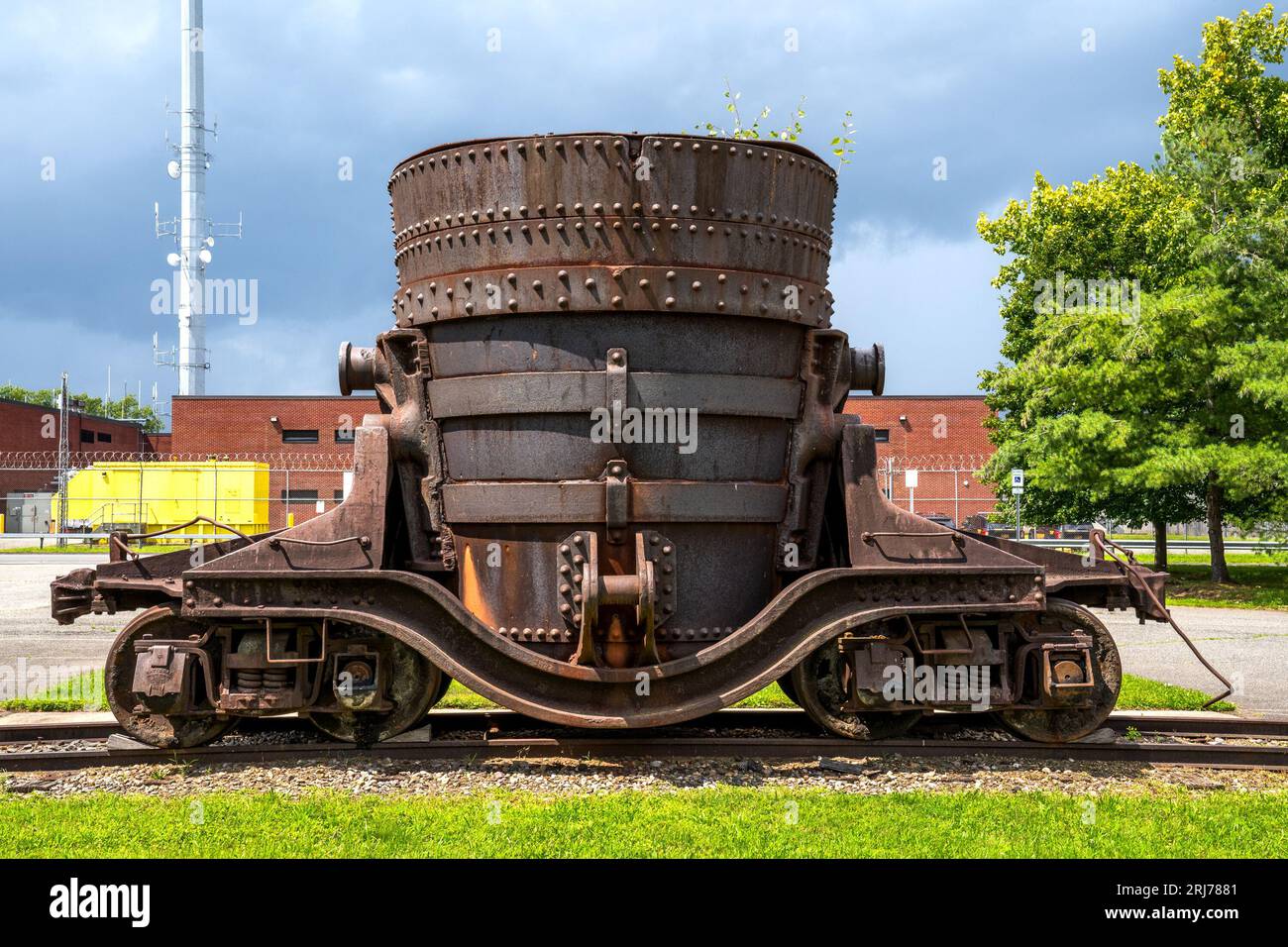 Molten steel hi-res stock photography and images - Alamy