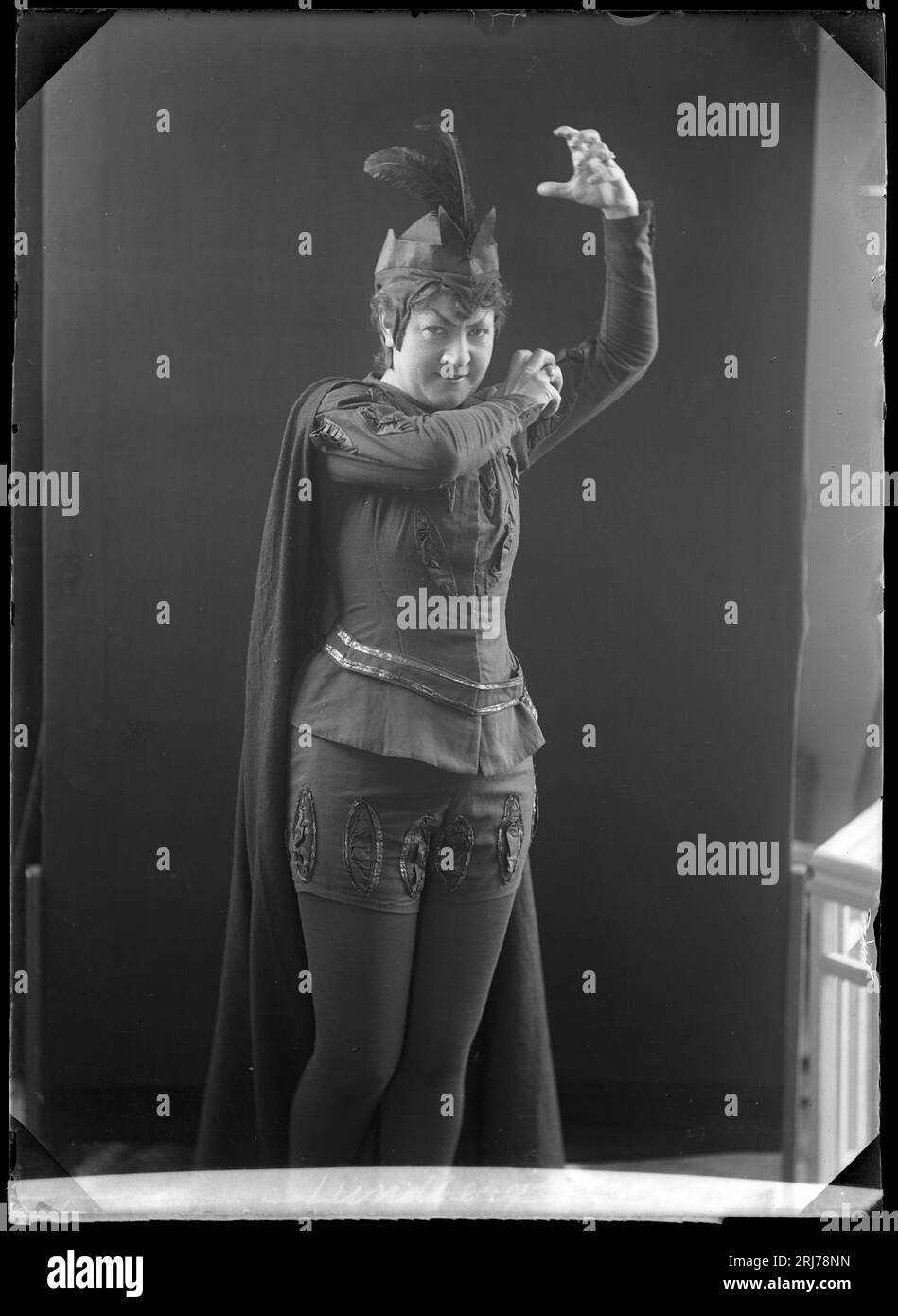 Anna Lundberg, rollporträtt circa 1904 by Anton Blomberg Stock Photo ...