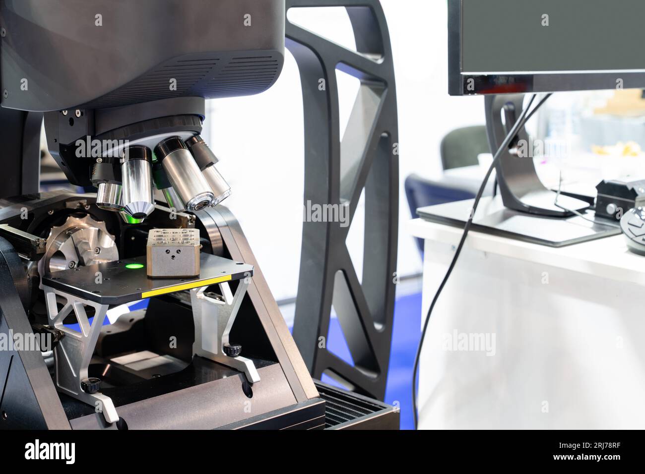 Optic machine for precise measurement of part size and quality ...