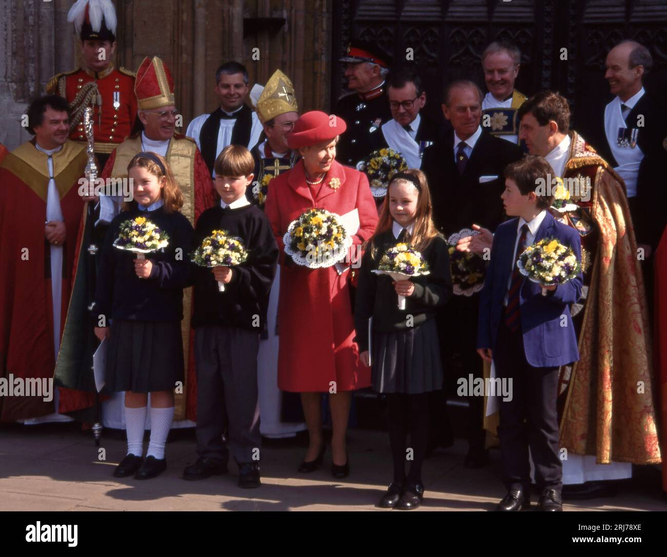 The Queen and Duke of Edinburgh with dignitries and children at Royal ...