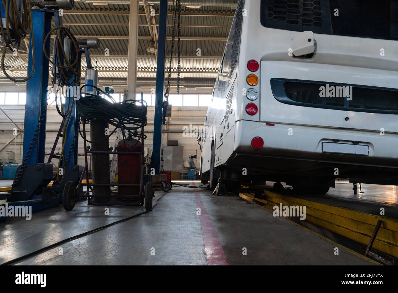 Bus repair hi-res stock photography and images - Alamy