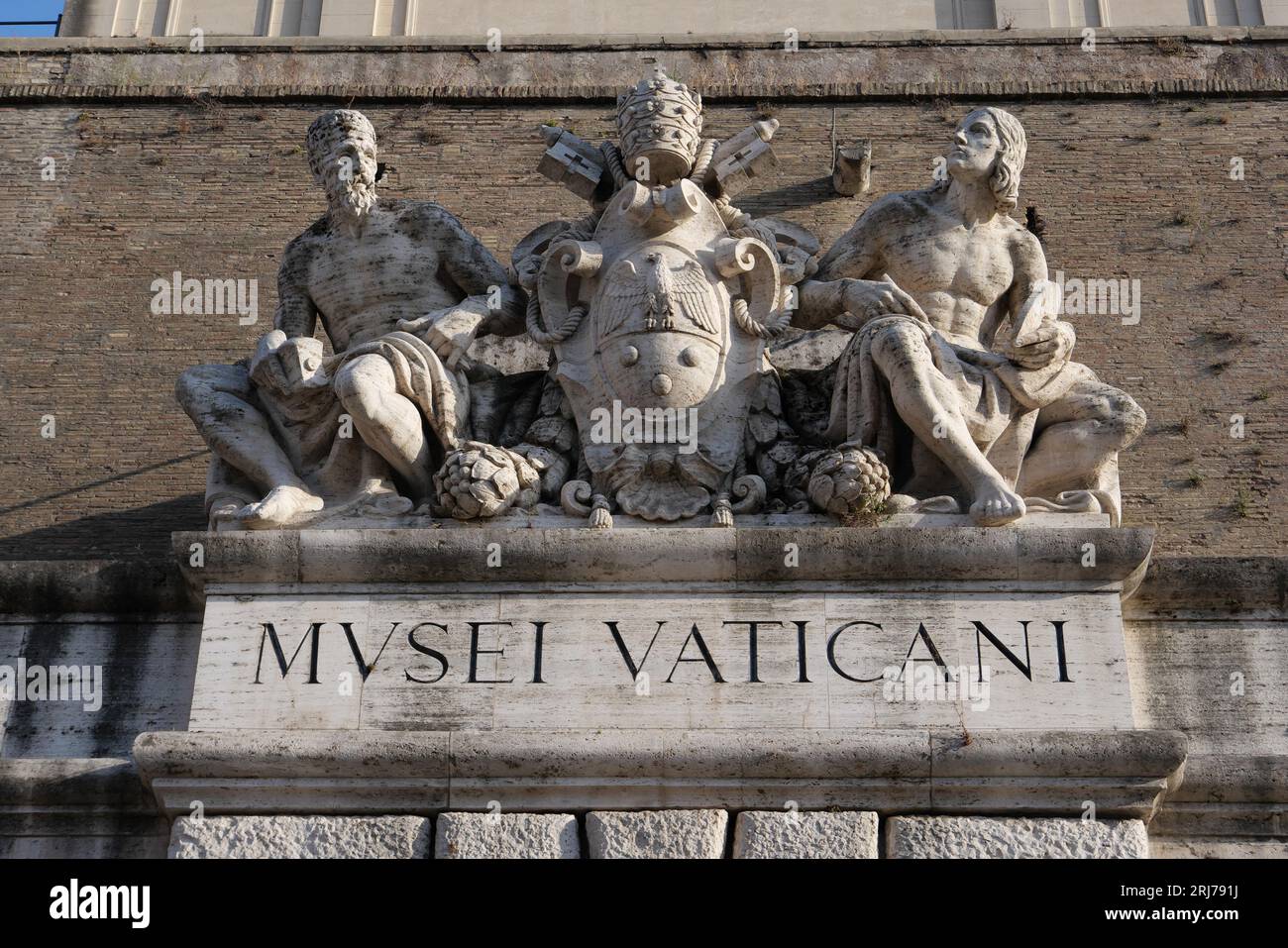 City icon museums hi-res stock photography and images - Alamy