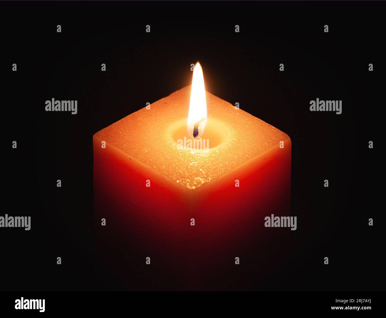Lone candle hi-res stock photography and images - Alamy