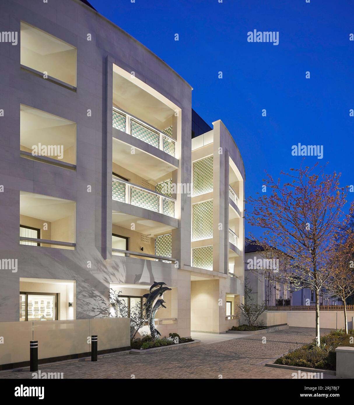 Illuminated facade perspective. Wellington Road, London, United Kingdom ...