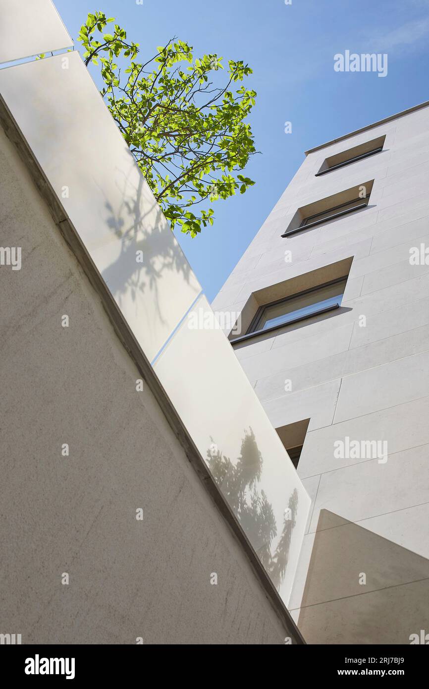 Building facade from below. Wellington Road, London, United Kingdom ...