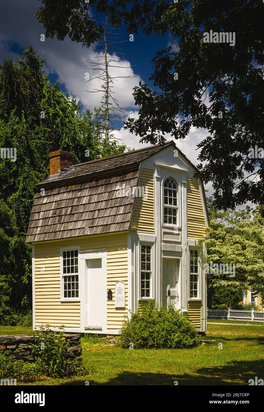 Office hunt hi-res stock photography and images - Alamy