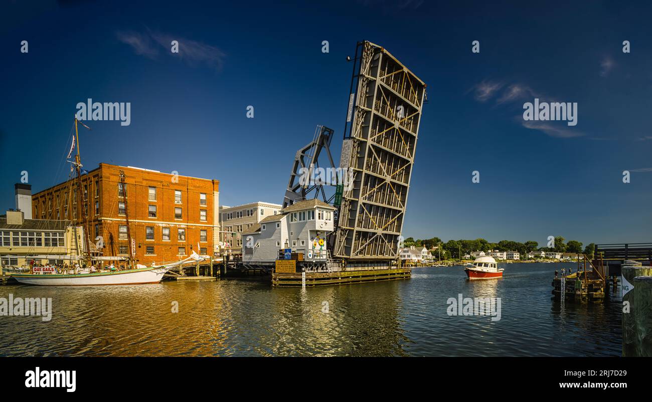 Mystic River Bascule Bridge Mystic, Connecticut, USA Stock Photo - Alamy