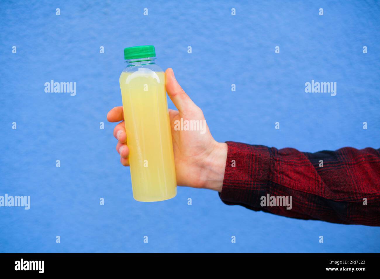Finger bowl dress hi-res stock photography and images - Alamy