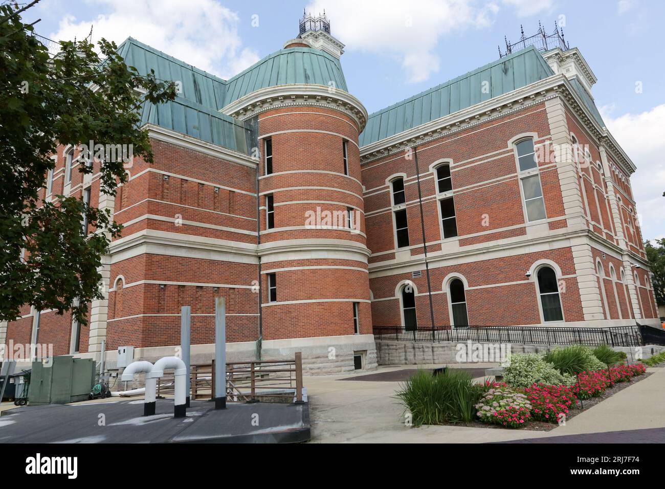 Bartholomew county courthouse hi-res stock photography and images - Alamy
