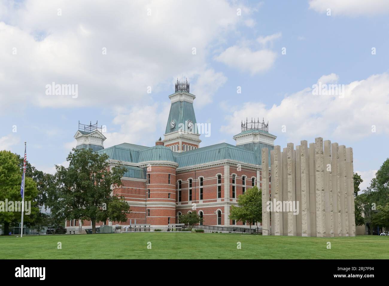 Bartholomew County Courthouse, Columbus, Indiana Stock Photo - Alamy