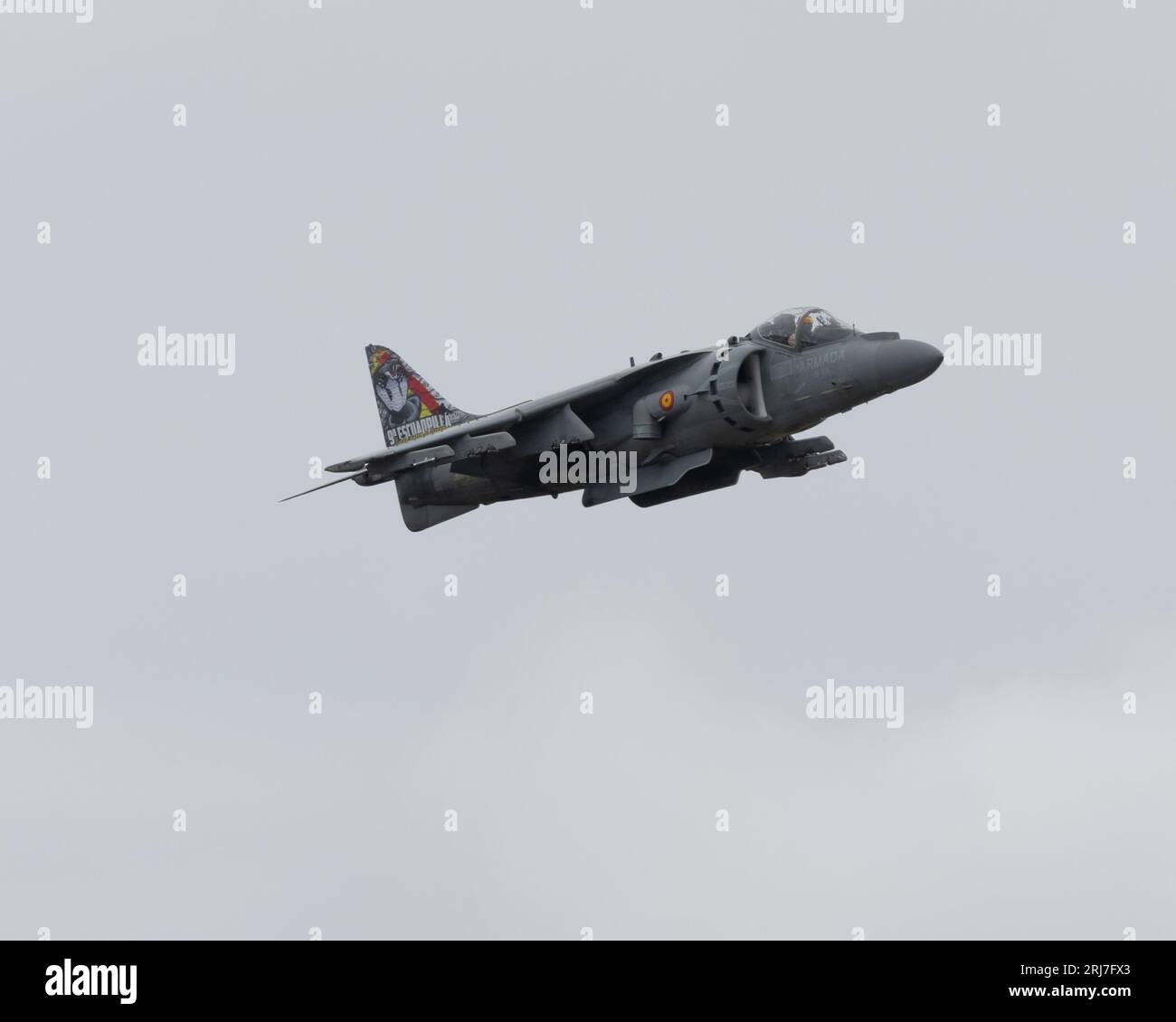 Mcdonnell douglas av 8b harrier ii hi-res stock photography and images ...