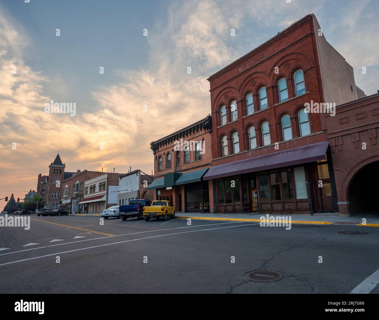 Historic streetscape hi-res stock photography and images - Alamy