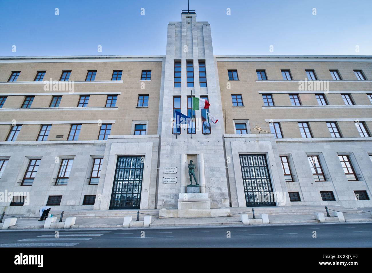 Rationalism style hi-res stock photography and images - Alamy