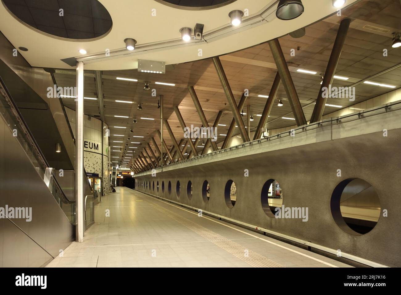 Netherlands ret subway train at subway hi-res stock photography and ...