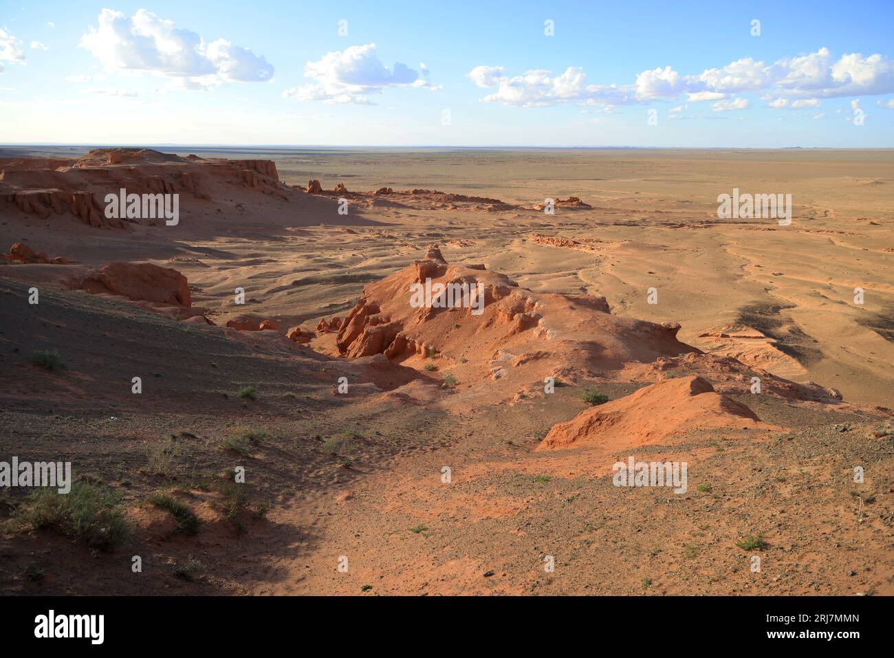 The rock formations of Bayanzag flaming cliff at sunset, Mongolia Stock ...