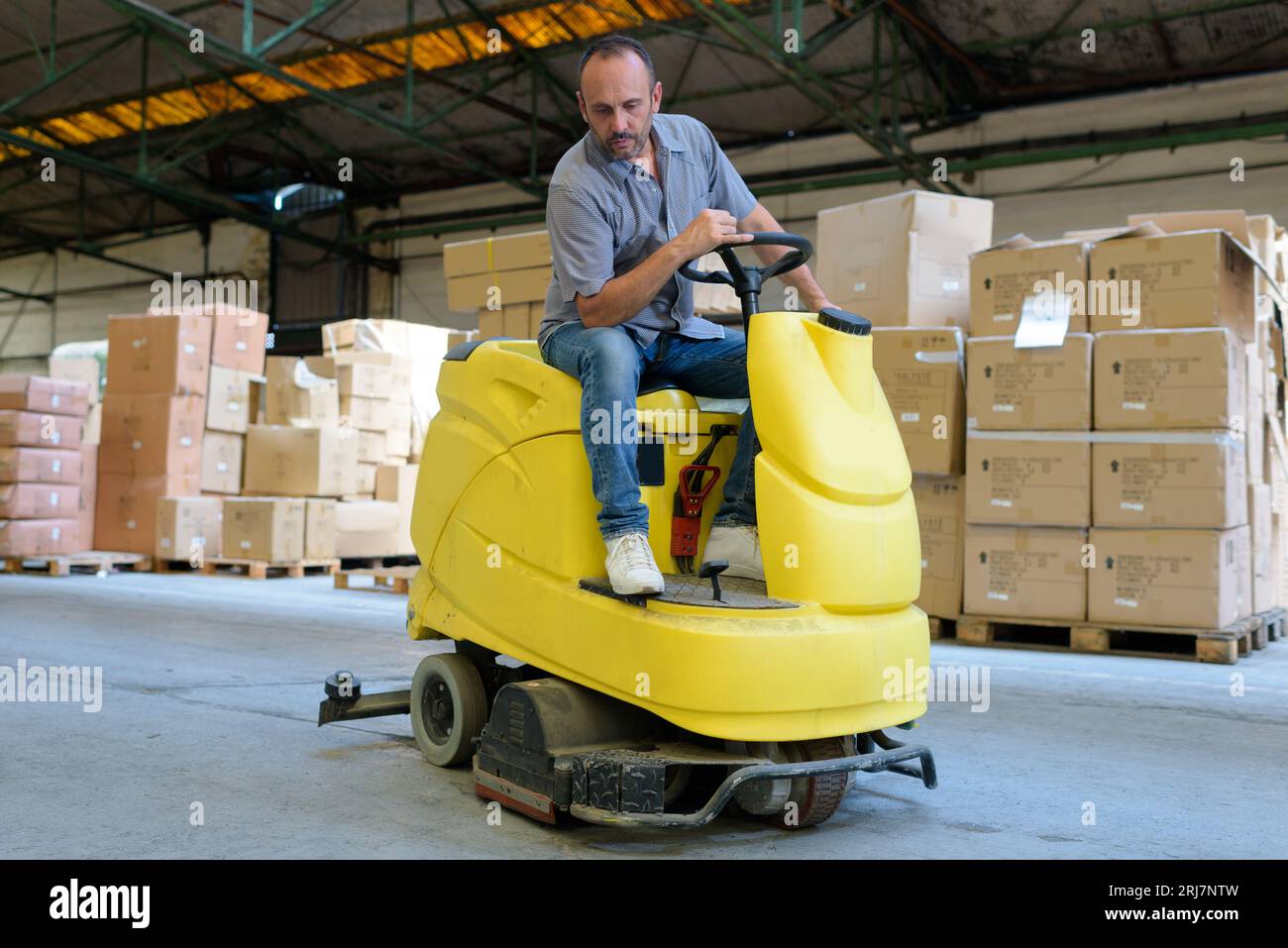 Wet warehouse floor hi-res stock photography and images - Alamy