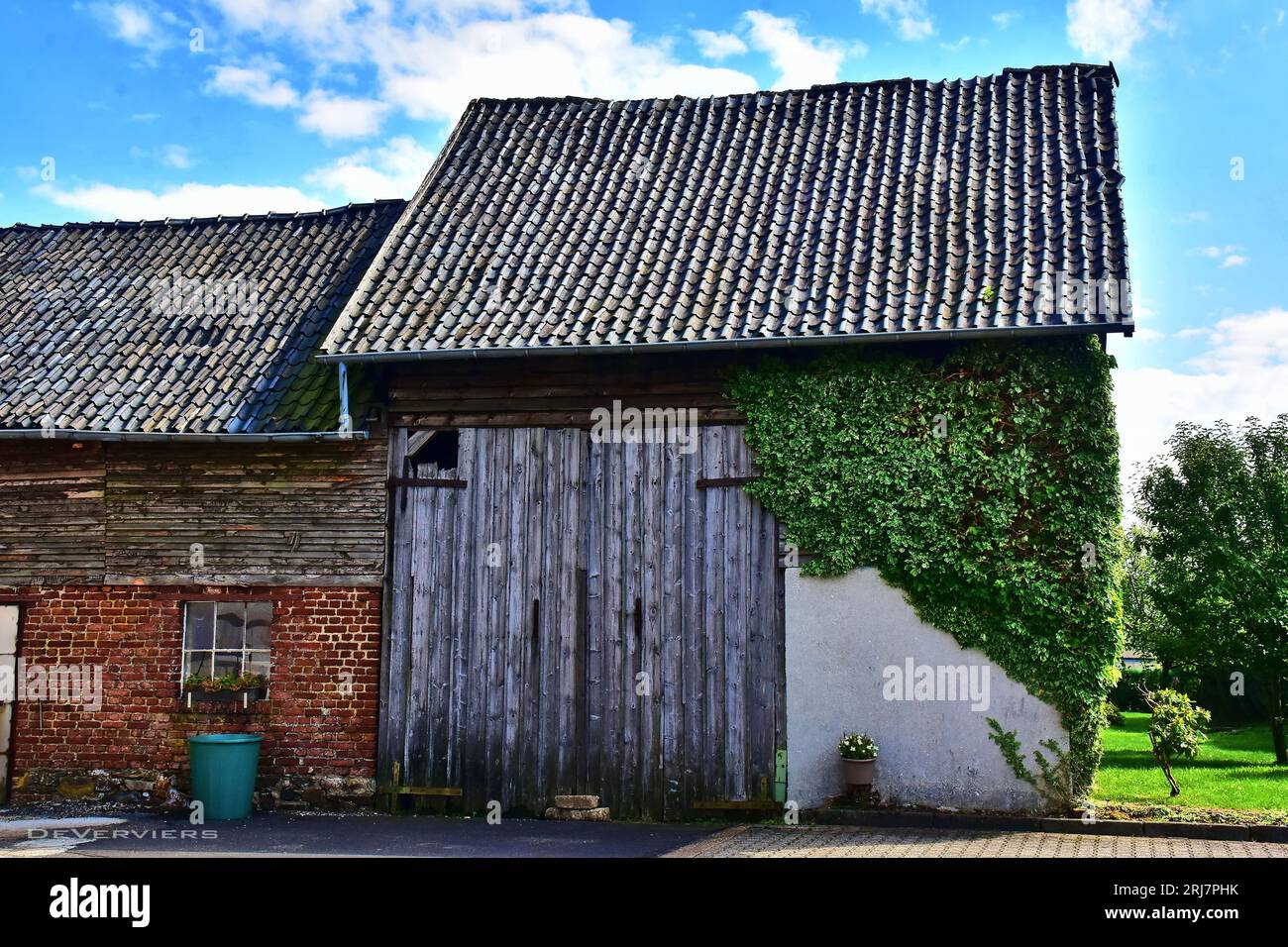 Stable and barn Stock Photo - Alamy