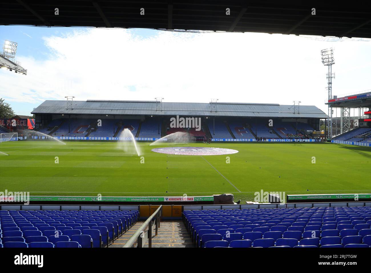 Selhurst Park, Selhurst, London, UK. 21st Aug, 2023. Premier League ...