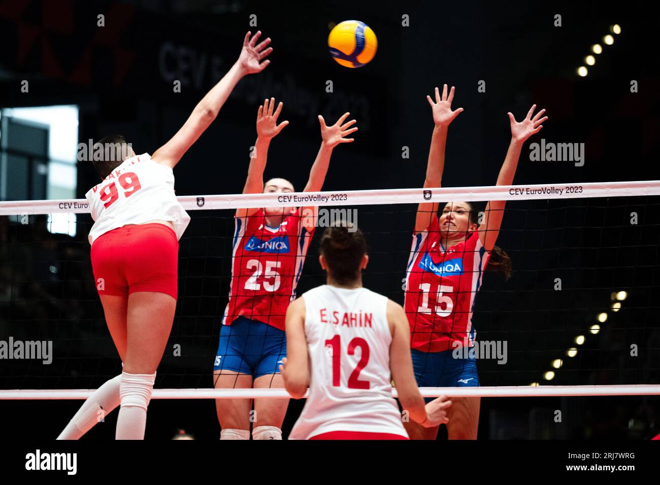 Duesseldorf, Germany. 21st Aug, 2023. Volleyball, Women: European ...