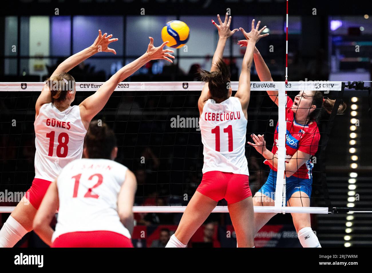 Derya cebecioglu hi-res stock photography and images - Alamy