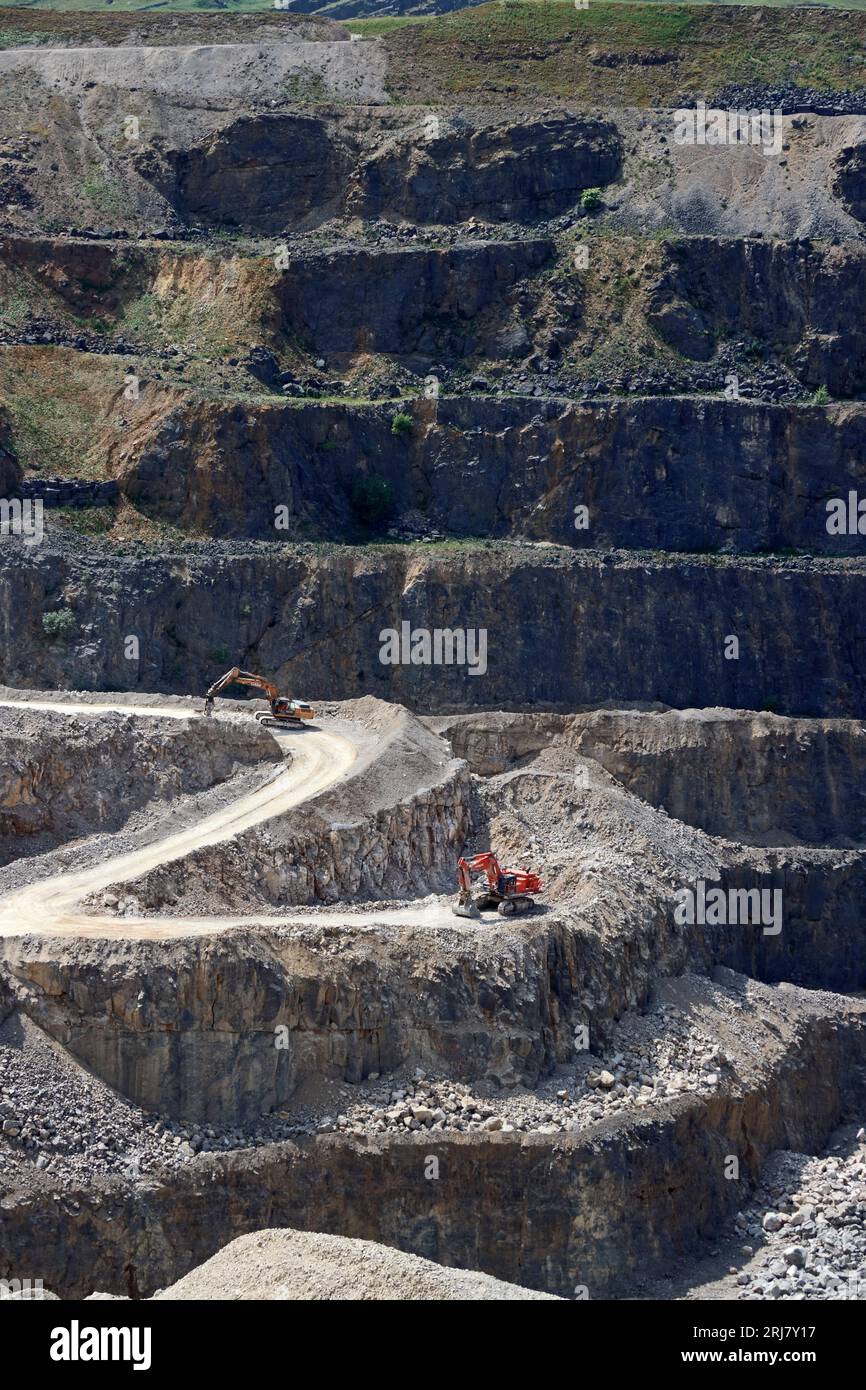 Coldstone cut quarry hi-res stock photography and images - Alamy