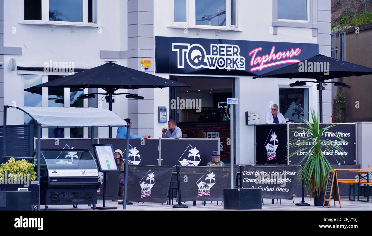 Torquay, Devon, England, UK July 05 2022: Shops, bars and restaurants ...