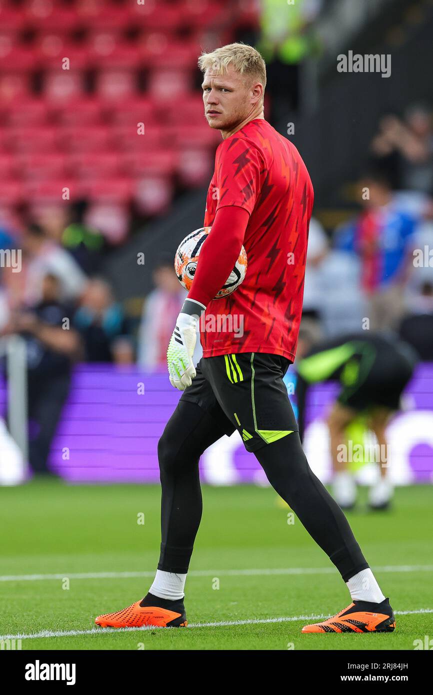 Aaron Ramsdale #1 of Arsenal during the pre-game warmup ahead of the ...