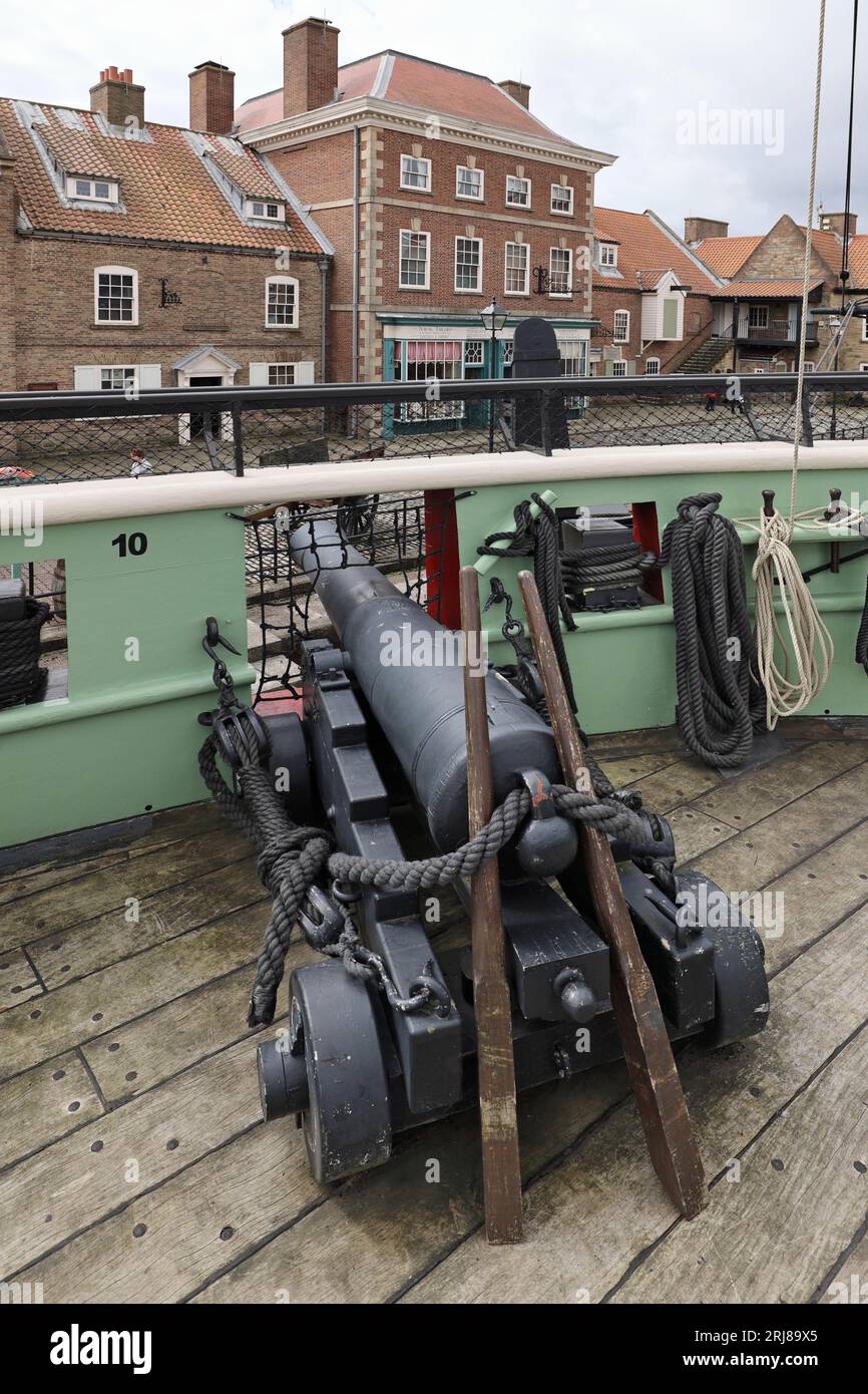 Deck cannons on HMS Trincomalee at the National Museum of the Royal ...