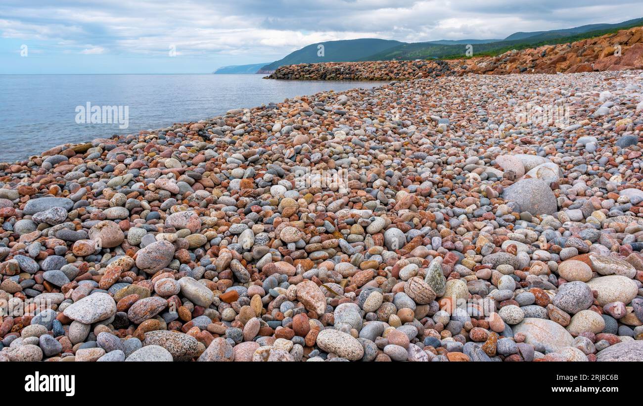 Stretch of rocks hi-res stock photography and images - Alamy
