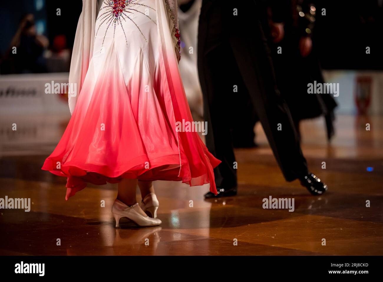 couple dancing standard dance on the dancefloor Stock Photo - Alamy