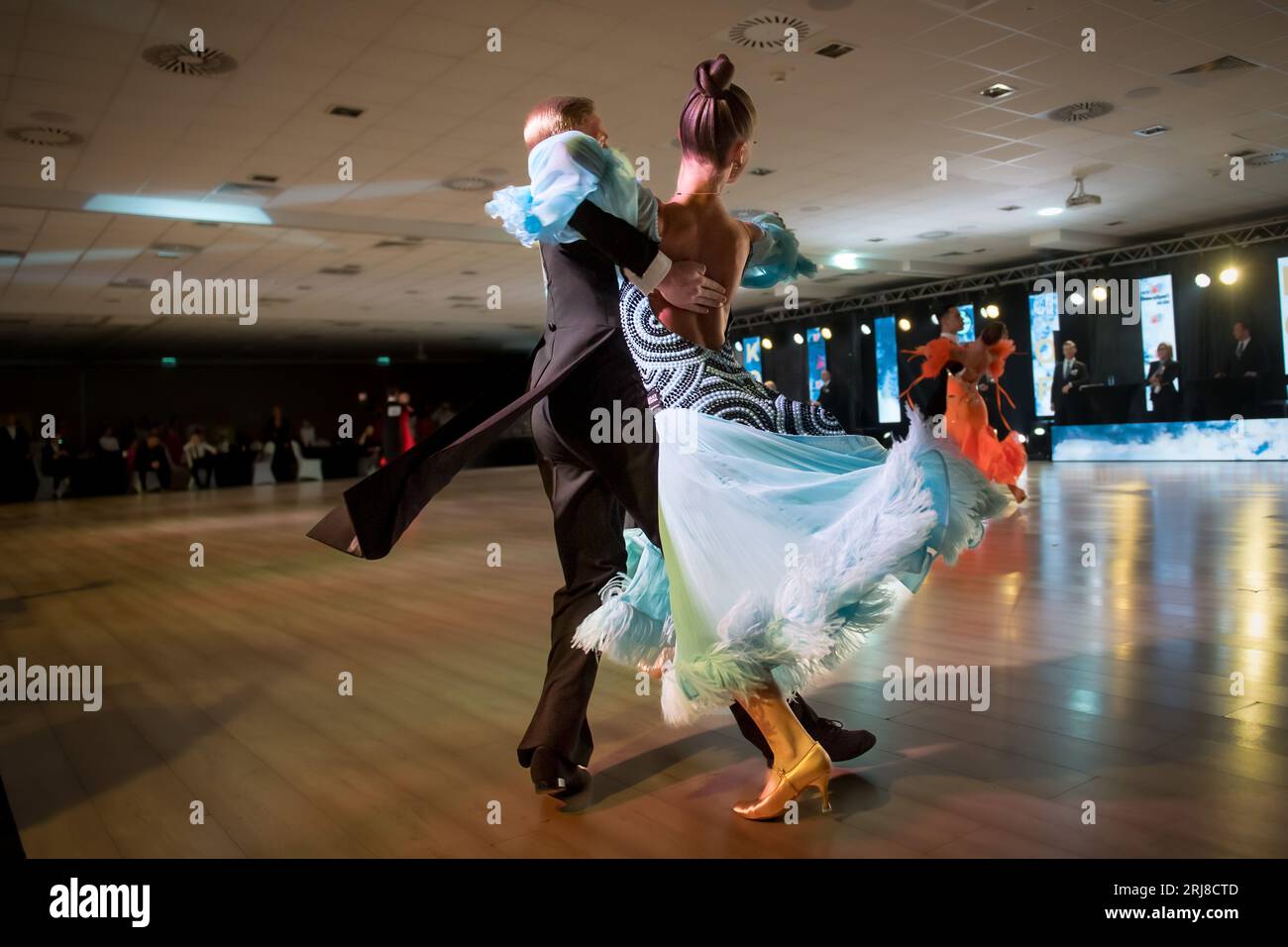 couple dancing standard dance on the dancefloor Stock Photo - Alamy