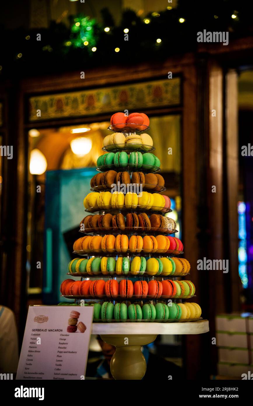 Cafe gerbeaud confectionery hi-res stock photography and images - Alamy