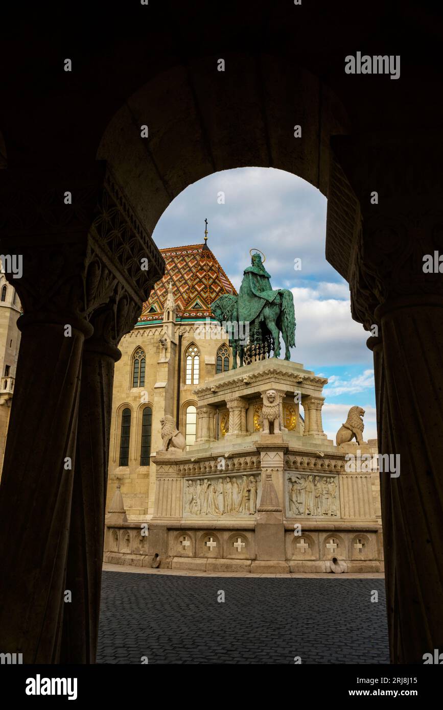 Monumental bronze statue of the First King of Hungary and Gothic style ...