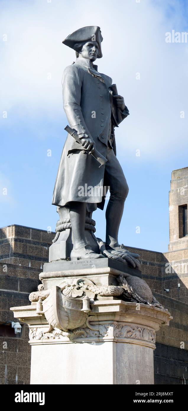 Captain James Cook Statue Westminster London Stock Photo - Alamy Captain James Cook Statue Westminster London Stock Photo - Alamy