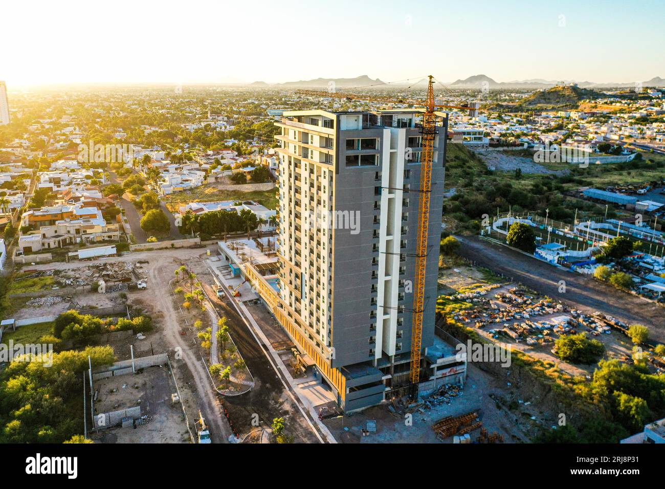 edificio en construccion, Building under construction en la colonia ...