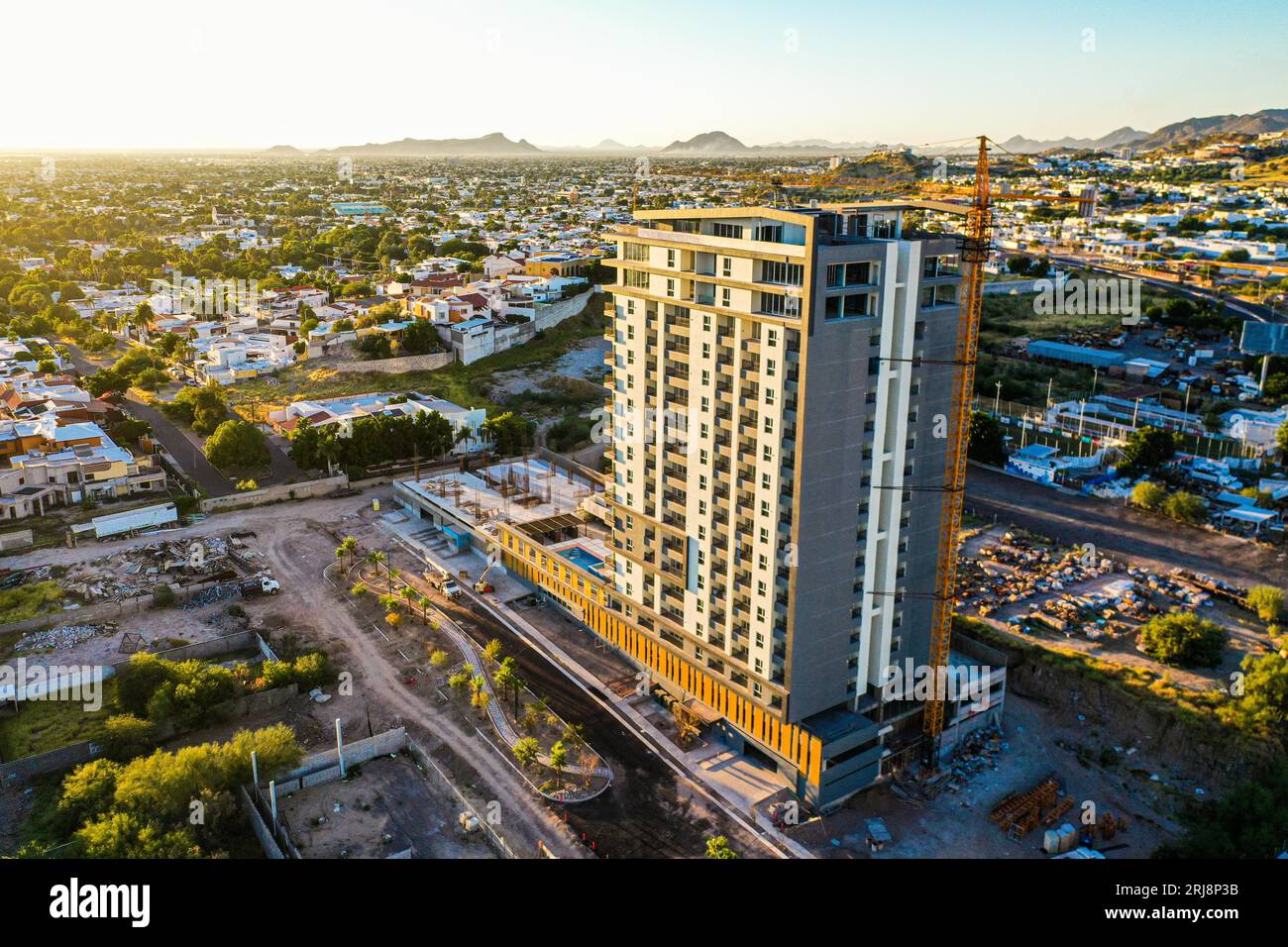 edificio en construccion, Building under construction en la colonia ...