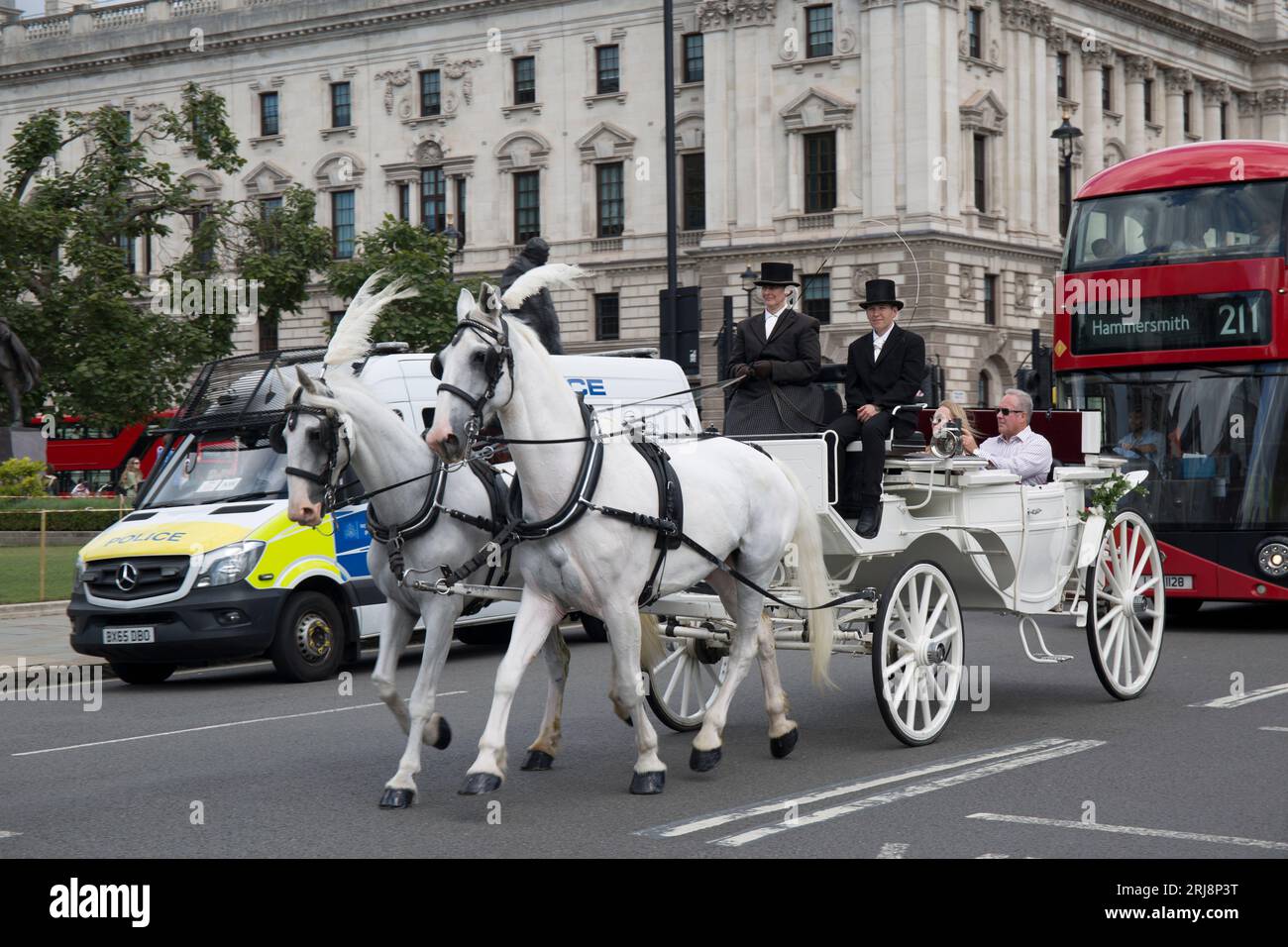 Horse Drawn Carriage Ride Parliament Square City of Westminster London ...