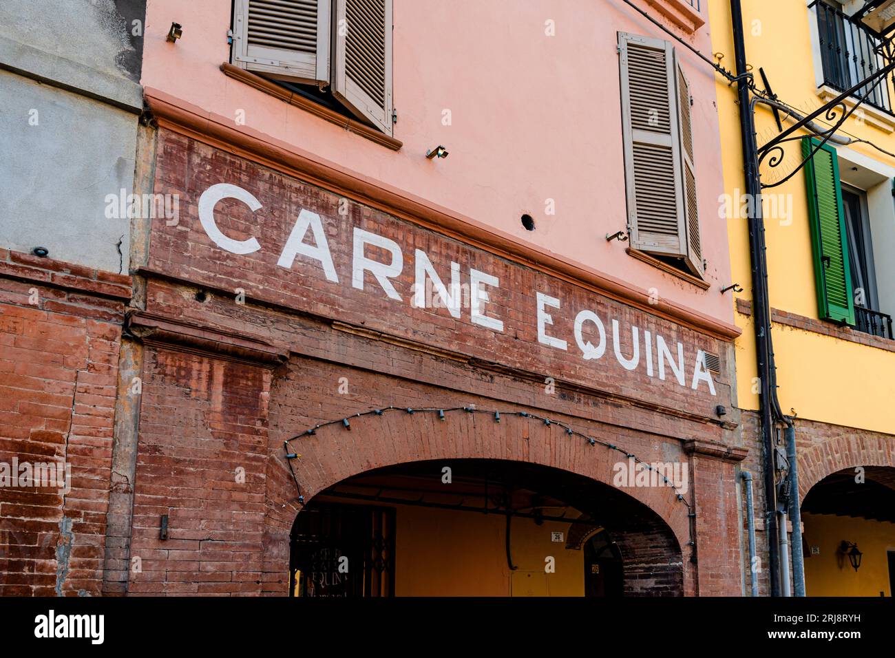 Butcher shop exterior hi-res stock photography and images - Alamy