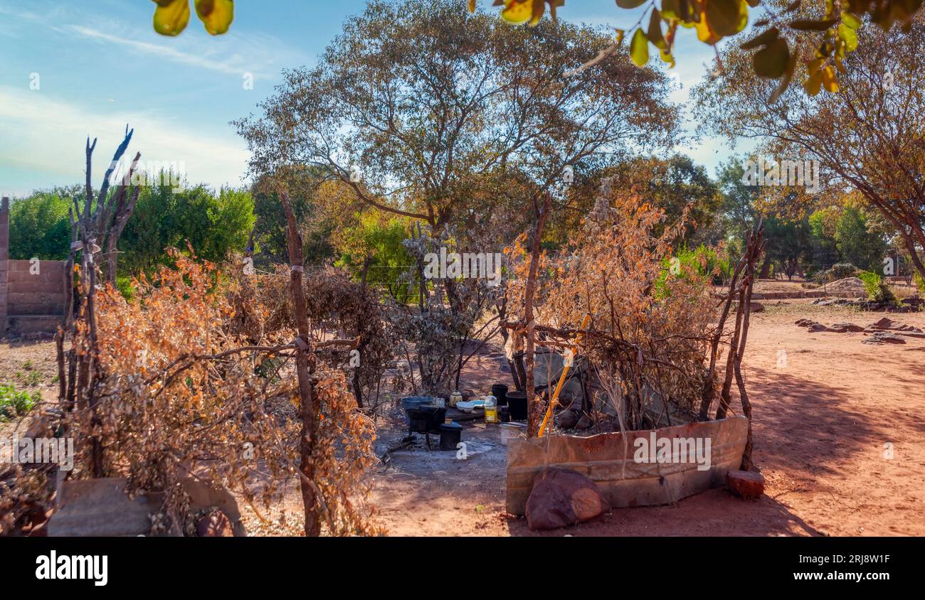 south african outdoors kitchen , a three legged pot slow cooking ...