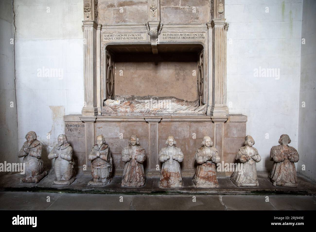Sir George Bruce monument in Culross Abbey Stock Photo - Alamy