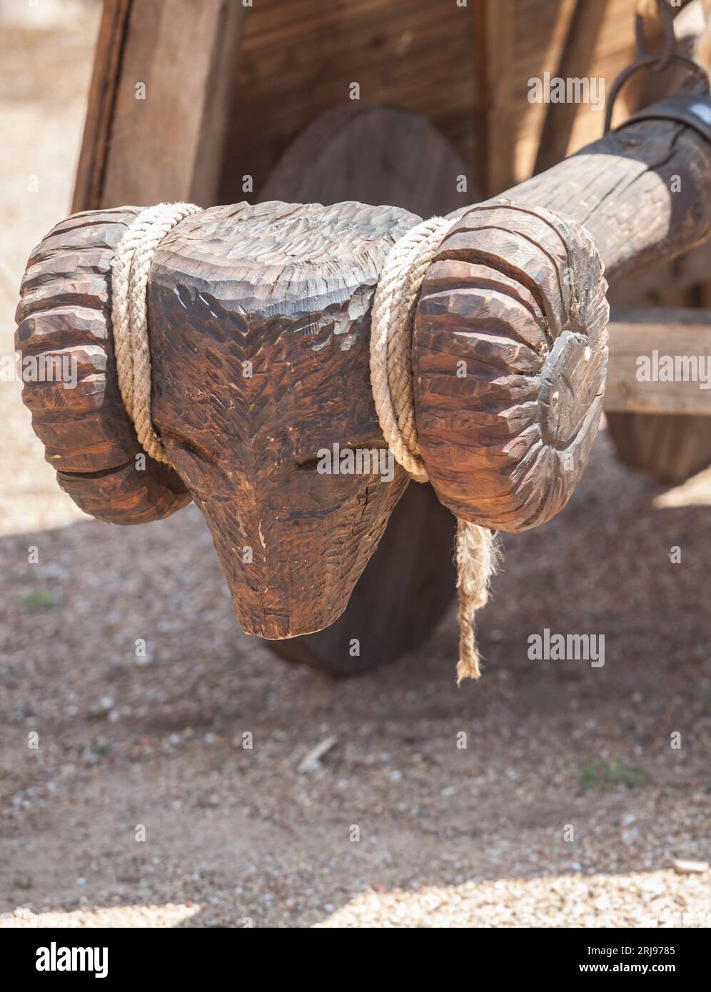 Siege machine hi-res stock photography and images - Alamy